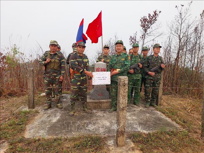 Vietnam-Lao joint border patrol held - VNA Photos - Vietnam News Agency ...