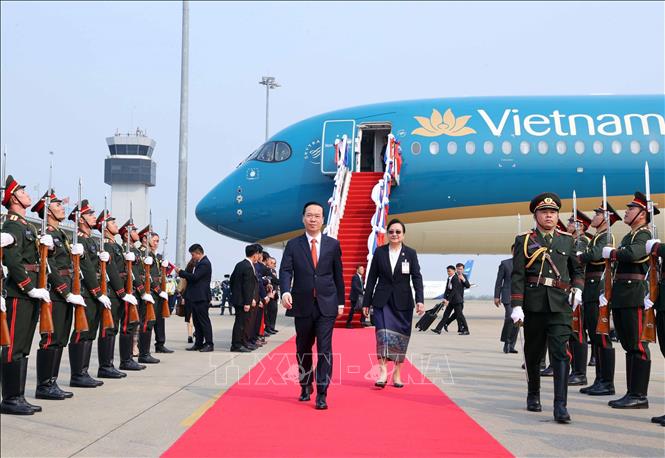 President Vo Van Thuong begins official visit to Laos - VNA Photos ...
