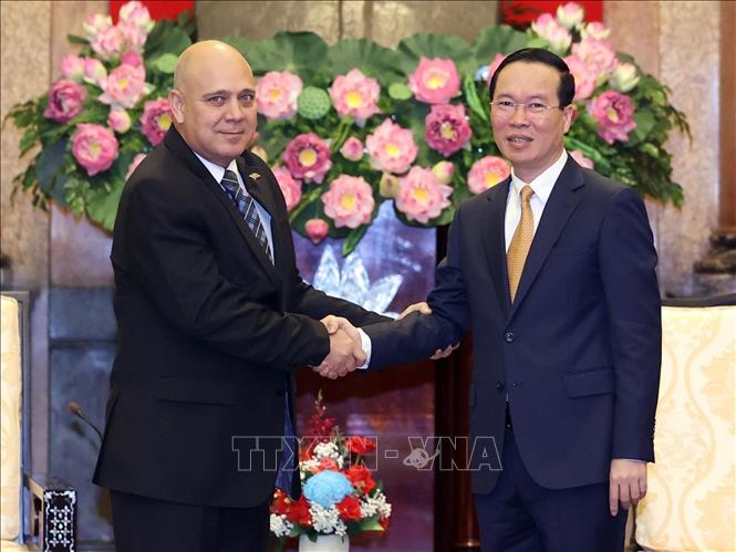 President hosts Cuban Communist Party official - VNA Photos - Vietnam ...