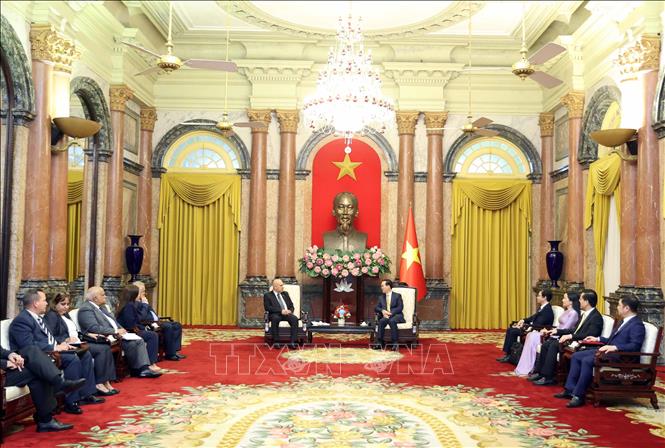 President hosts Cuban Communist Party official - VNA Photos - Vietnam ...