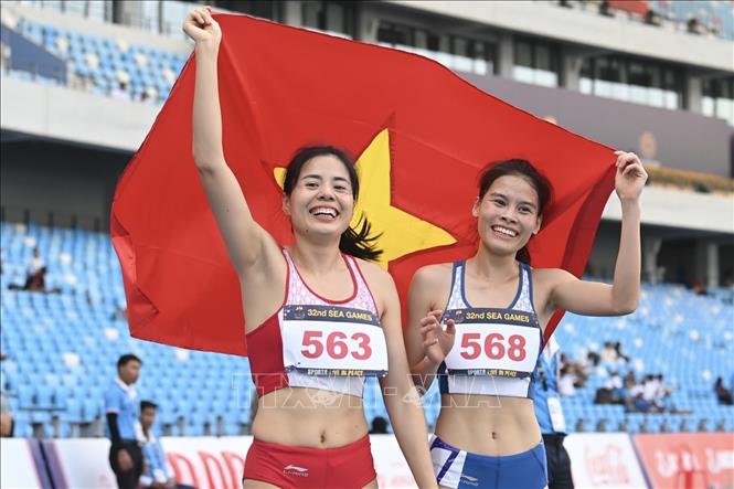 SEA Games 32: Nước rút ấn tượng, Nguyễn Thị Huyền giành HCV chạy 400m vượt rào nữ - Ảnh thời sự ...