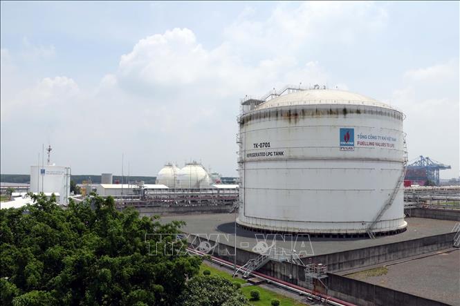 Thực hiện tốt việc bơm hút khí từ tàu chở LNG nhập khẩu đầu tiên vào Việt Nam Maran Gas Achilles ...