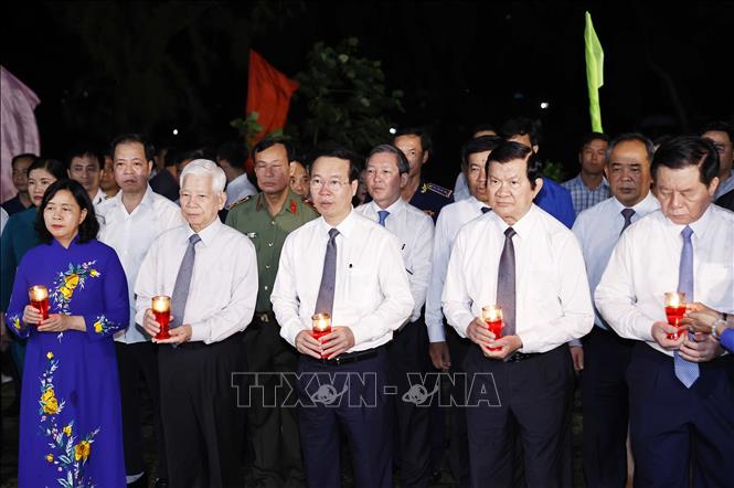 Chủ tịch nước Võ Văn Thưởng dự Lễ thắp nến tri ân các Anh hùng liệt sỹ ...