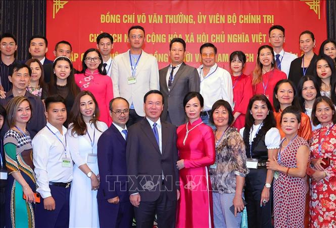 President Vo Van Thuong meets overseas Vietnamese in Austria - VNA ...