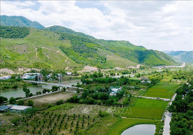 Developing community-based tourism for preserving Co Tu's traditional ...