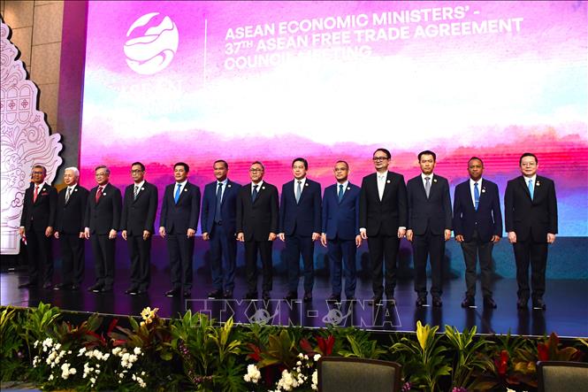 Hội nghị Hội đồng Khu vực mậu dịch tự do ASEAN lần thứ 37 - Ảnh thời sự ...