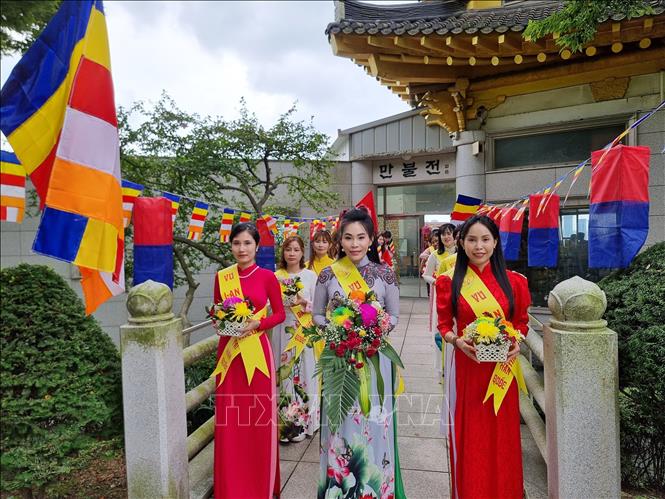 Vu Lan festival in RoK helps spread Vietnamese cultural features - VNA ...