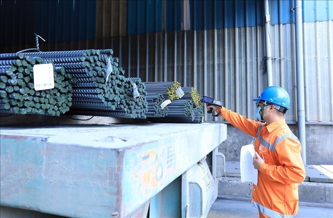 Hoa Phat Group sees surge in construction steel export - VNA Photos ...