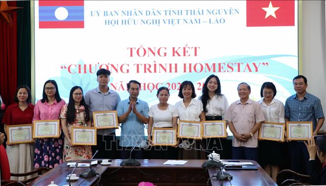 "Homestay programme" helps Lao students better Vietnamese language ...