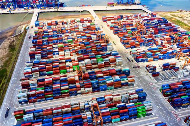 Vietnam posts trade surplus of 21.68 billion USD in nine months - VNA ...