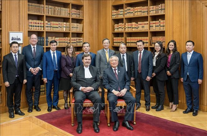 Chánh án Tòa án nhân dân Tối cao thăm, làm việc tại Canada - Ảnh thời ...