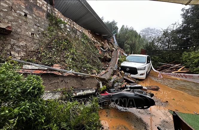 Sạt lở bờ taluy tại Đà Lạt - Ảnh thời sự trong nước - Kinh tế - Thông ...