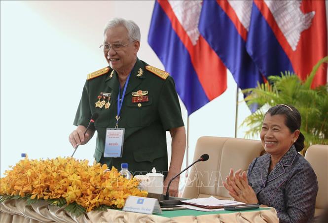 Phó Chủ tịch Đảng Nhân dân Campuchia tiếp Đoàn cựu quân tình nguyện ...