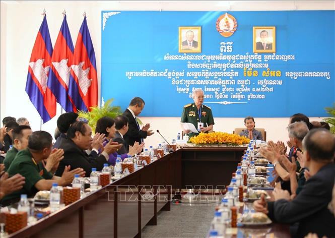 Phó Chủ tịch Đảng Nhân dân Campuchia tiếp Đoàn cựu quân tình nguyện ...