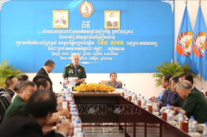 Phó Chủ tịch Đảng Nhân dân Campuchia tiếp Đoàn cựu quân tình nguyện ...