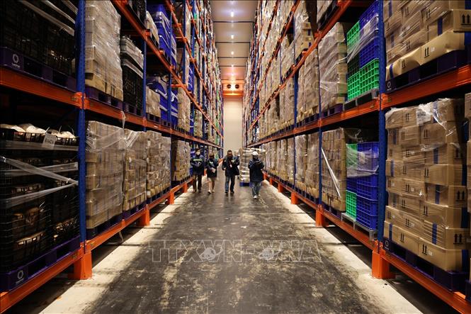 Mekong Delta province to build ten logistics centres - VNA Photos ...