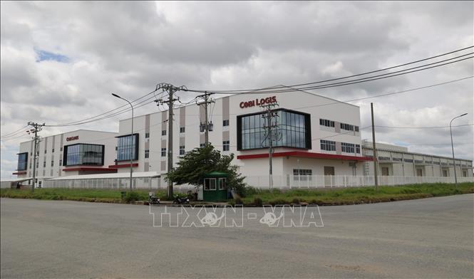 Mekong Delta province to build ten logistics centres - VNA Photos ...