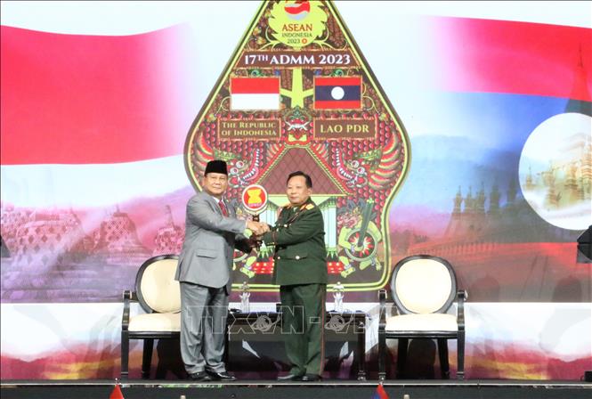 Lào tiếp nhận chức Chủ tịch ADMM và ADMM+ - Ảnh thời sự quốc tế - Chính ...