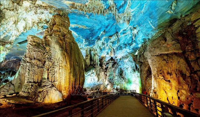 Phong Nha-Ke Bang National Park attracts visitors - VNA Photos - Vietnam News Agency (VNA)