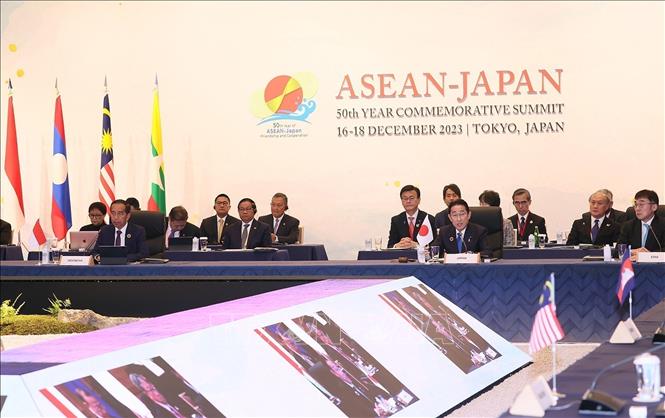 Prime Minister Attends Asean Japan Summits Opening Ceremony Vna