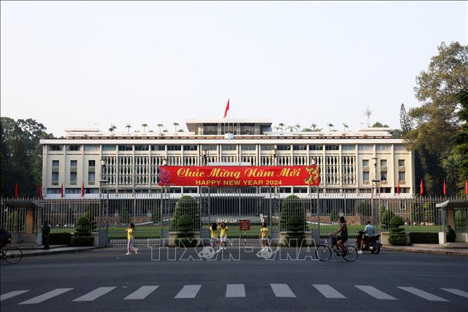 H C Sinh Ng I Lao Ng H N I C Ngh T T Nguy N N Gi P Th N 2024 Lich Nghi Tet Am Lich 2024 1008 ...