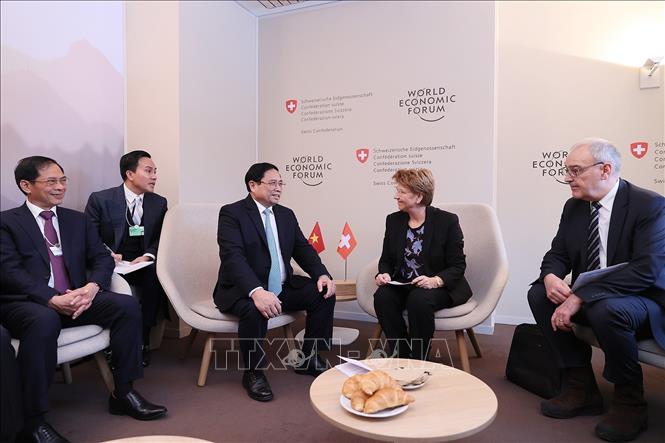 Prime Minister Pham Minh Chinh meets Swiss President Viola Amherd - VNA ...
