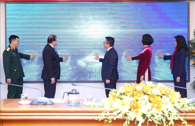 Lễ phát động Giải thưởng ảnh và video clip “Công nghệ từ trái tim ...