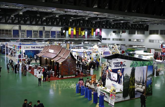 Vietnam promotes tourism offerings at ASEAN trade fair - VNA Photos ...