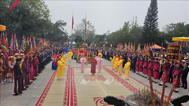 Numerous spring festivals take place in northern region - VNA Photos ...