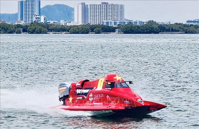 Vietnam ranks first at world powerboat race - VNA Photos - Vietnam News ...