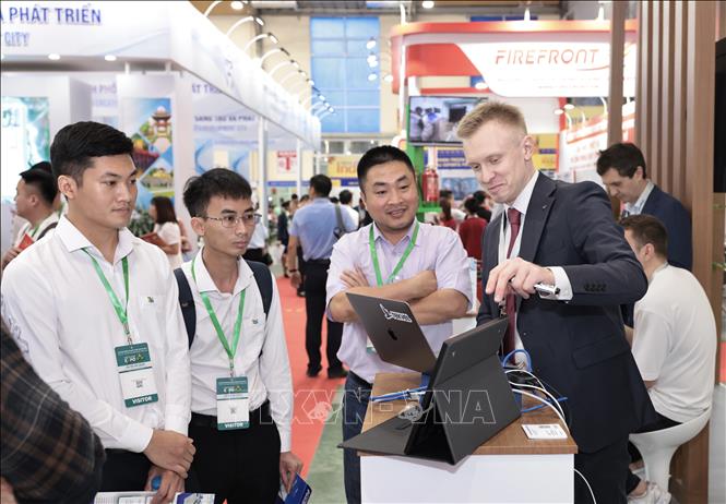 'Made in Moscow' booth impressive at Vietnam Expo 2024 - VNA Photos ...