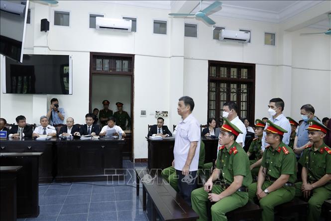 Xét xử cựu Bí thư Tỉnh ủy Lào Cai Nguyễn Văn Vịnh cùng đồng phạm - Ảnh ...