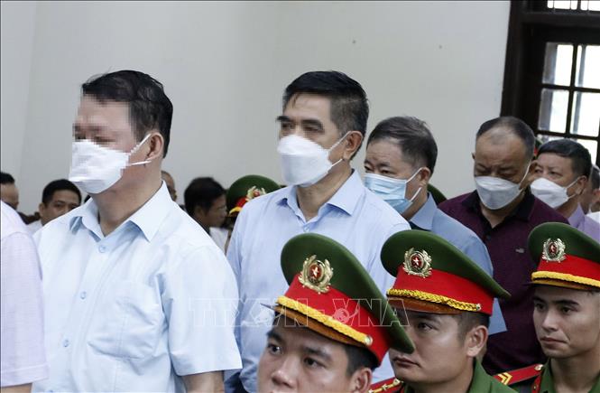 Xét xử cựu Bí thư Tỉnh ủy Lào Cai Nguyễn Văn Vịnh cùng đồng phạm - Ảnh ...