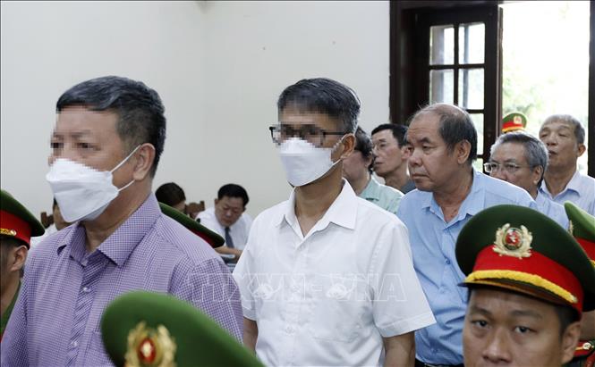 Xét xử cựu Bí thư Tỉnh ủy Lào Cai Nguyễn Văn Vịnh cùng đồng phạm - Ảnh ...