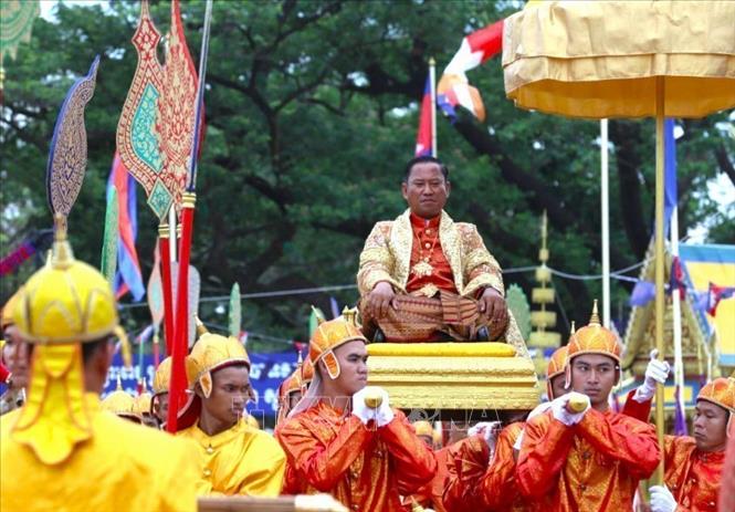 Campuchia khai hội Tịch điền năm 2024 - Ảnh thời sự quốc tế - Văn hóa ...