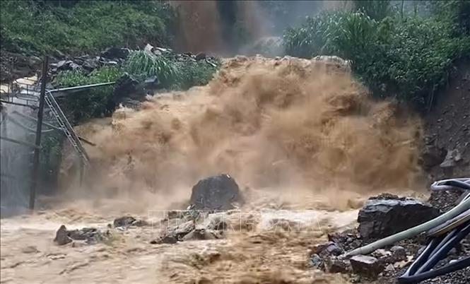 Torrential rains cause floods, claim lives in northern provinces - VNA Photos - Vietnam News ...