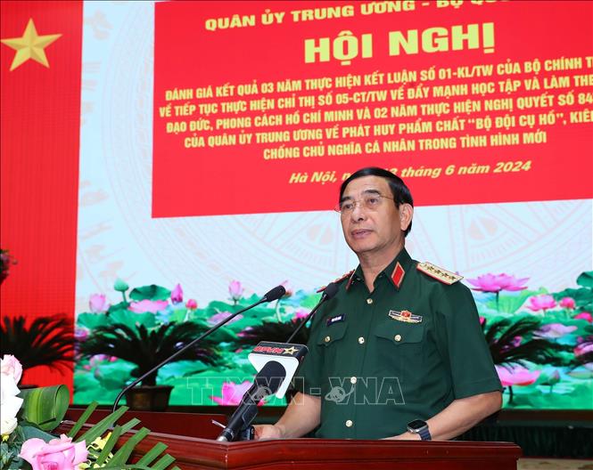 Phát huy phẩm chất ''Bộ đội Cụ Hồ'', kiên quyết chống chủ nghĩa cá nhân ...