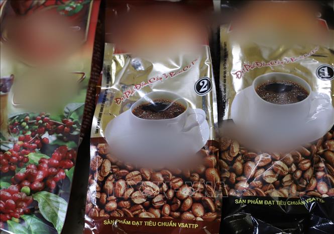 Đắk Nông khởi tố, tạm giam 2 đối tượng sản xuất, buôn bán cà phê bột ...
