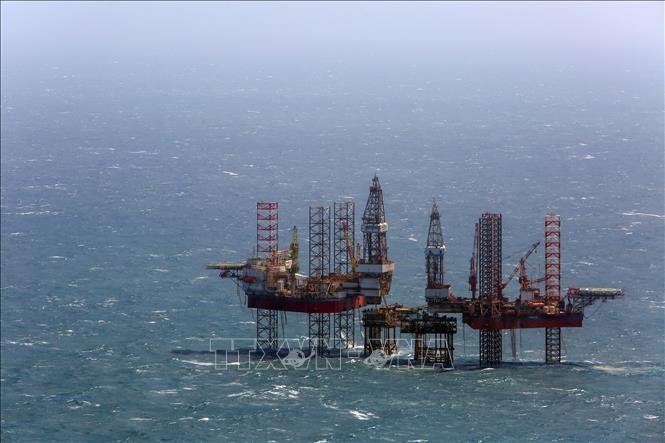 Petrovietnam posts 19-billion-USD revenue in H1 - VNA Photos - Vietnam ...
