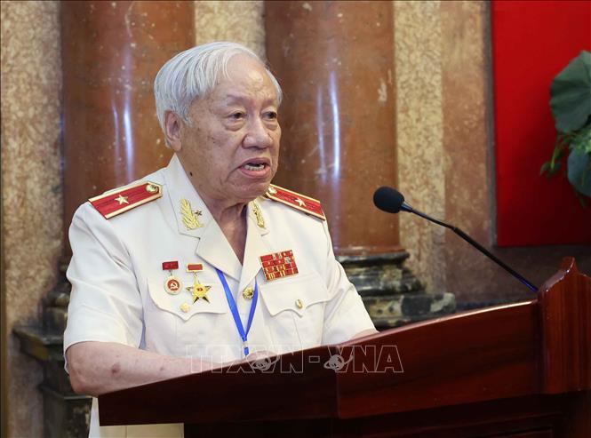 Chủ tịch nước gặp mặt Đoàn đại biểu người có công với cách mạng tiêu ...