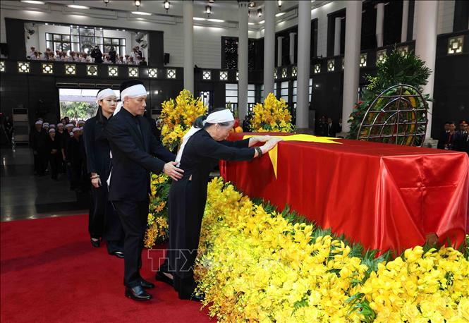 Respect-paying ceremony for Party leader Nguyen Phu Trong starts - VNA ...