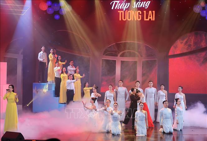 “Thắp sáng tương lai” vì nạn nhân chất độc da cam/dioxin - Ảnh thời sự ...