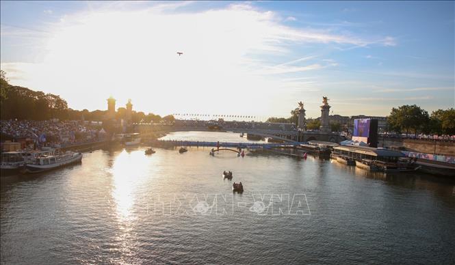 Olympic 2024: Bất chấp tranh cãi, sông Seine vẫn thi bơi - Ảnh thời sự ...
