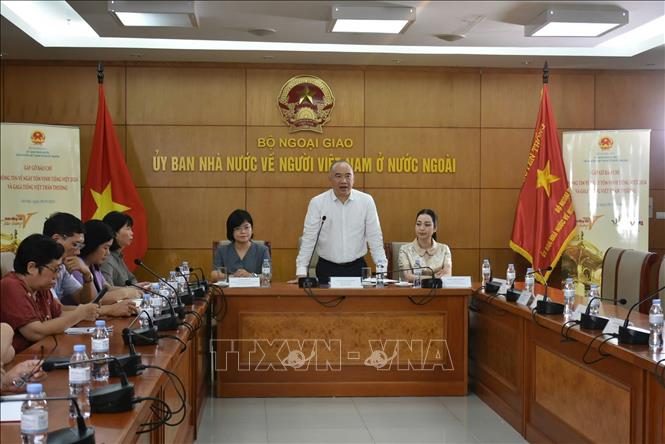 Vietnamese language promoted among overseas communities - VNA Photos ...