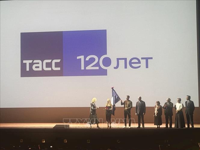 VNA attends celebration of TASS’s 120th anniversary, BRICS Media Summit ...