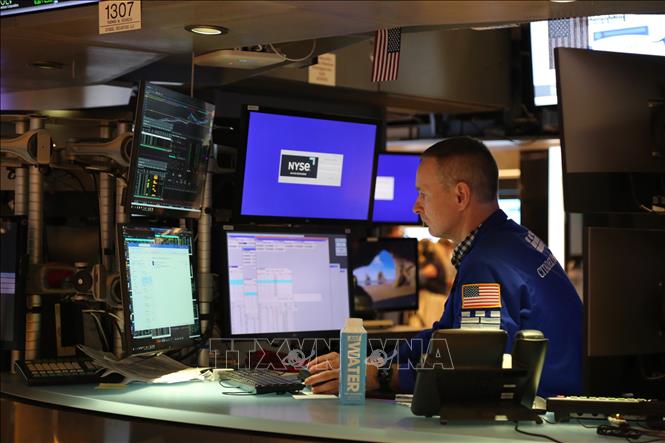 Chỉ số Dow Jones và S&P 500 lập đỉnh mới sau khi FED giảm lãi suất ...