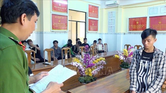 An Giang bắt 12 thanh thiếu niên về hành vi giết người - Ảnh thời sự ...
