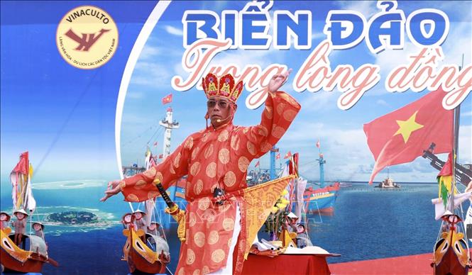 Văn hóa soi đường: Tái hiện “Lễ khao lề thế lính Hoàng Sa” - Ảnh thời ...