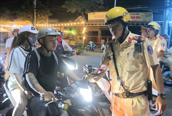 An Giang tăng cường xử lý vi phạm giao thông liên quan đến nồng độ cồn ...
