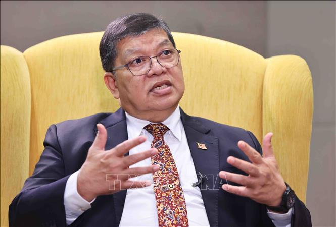 Chủ tịch Hạ viện Malaysia Tan Sri Dato’ Johari Bin Abdul trả lời phỏng ...